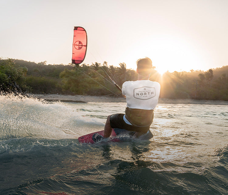 The Complete Guide to Kitesurfing for Beginners
